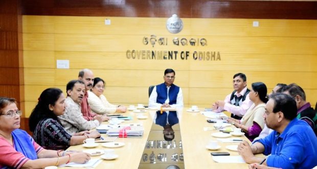 Preparatory meeting was held for the upcoming state-level Republic day ...