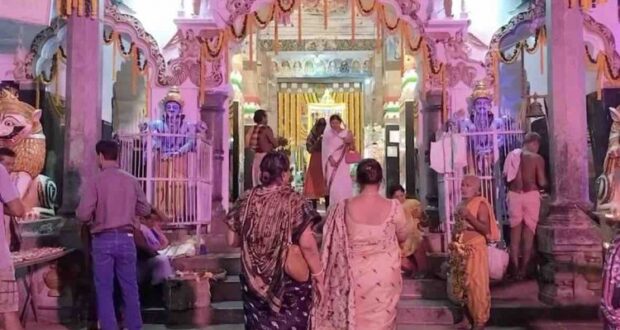 Devotees thronged Gopinath Temple at Sakhigopal for Radha Pada Darshan ...